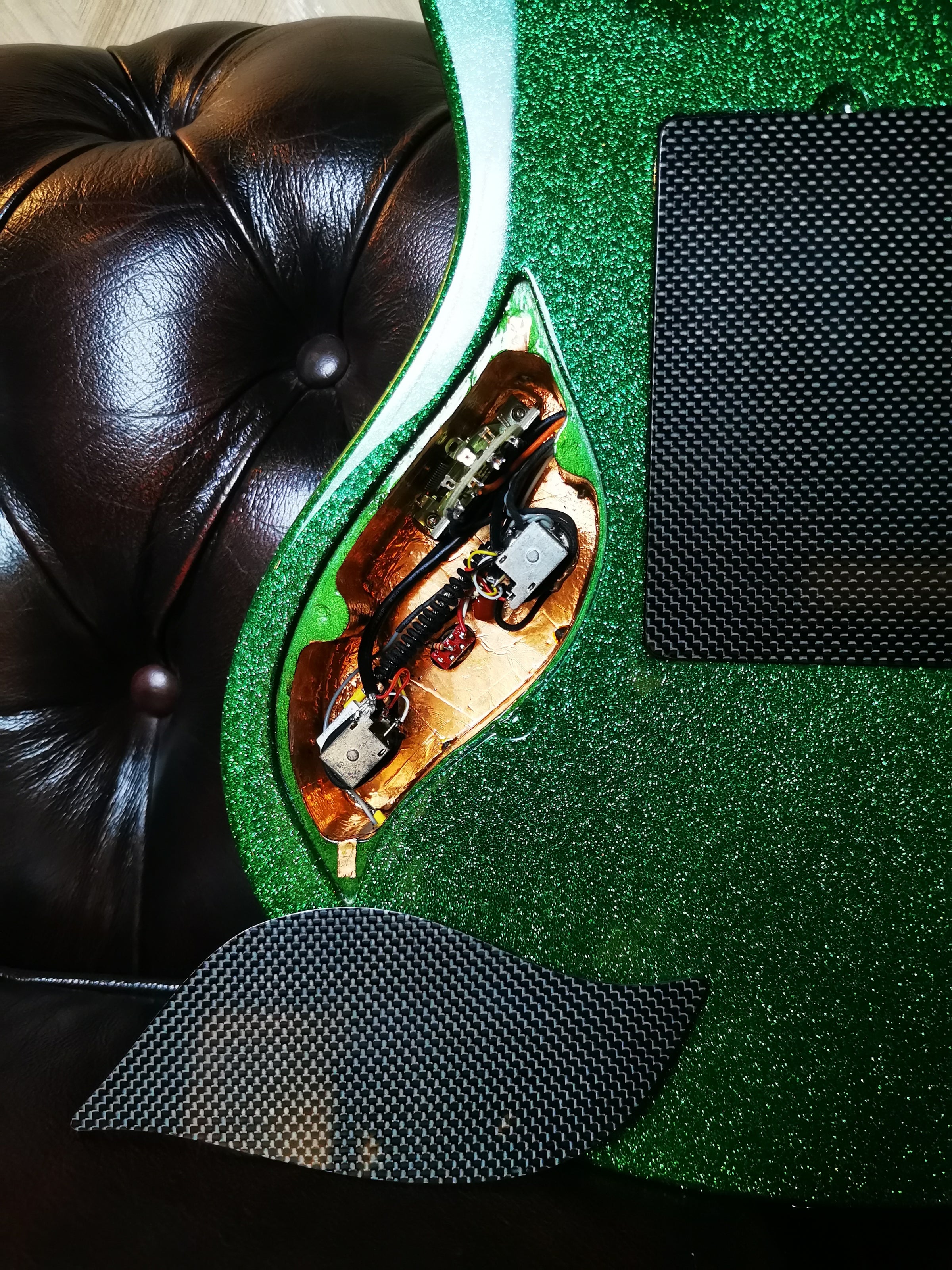 Shue Guitars – Shüe Guitars